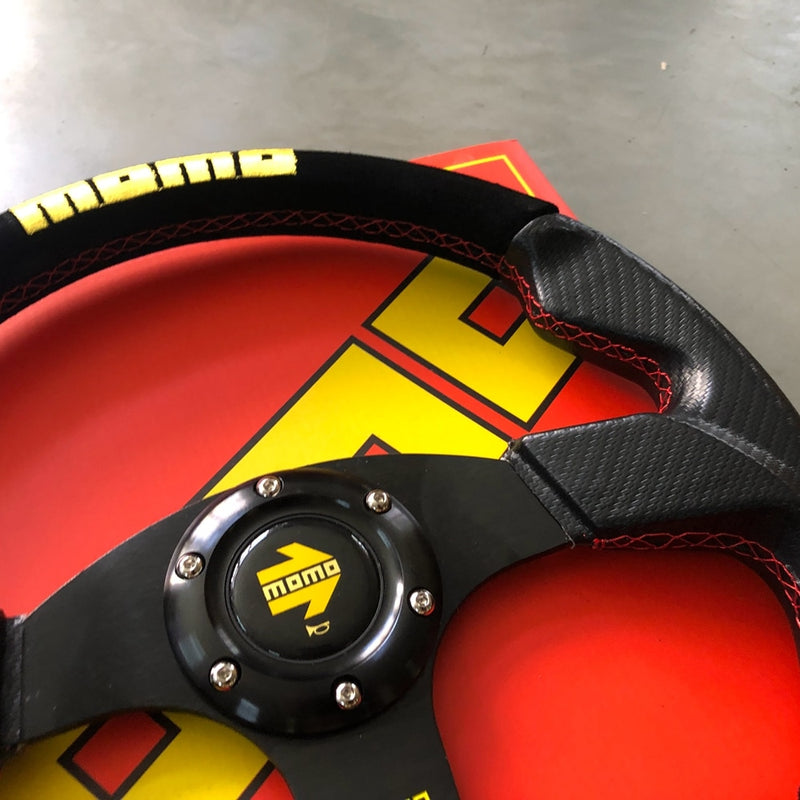 Volante Racing MOMO Preto & Amarelo - Universal